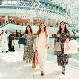 Guide for Girls and Women Travellers to Dubai | Visit Dubai