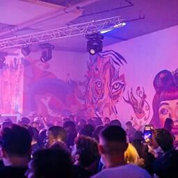 Philip George live | Visit Dubai