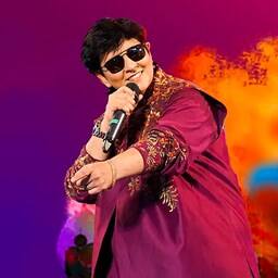 Falguni Pathak live | Visit Dubai