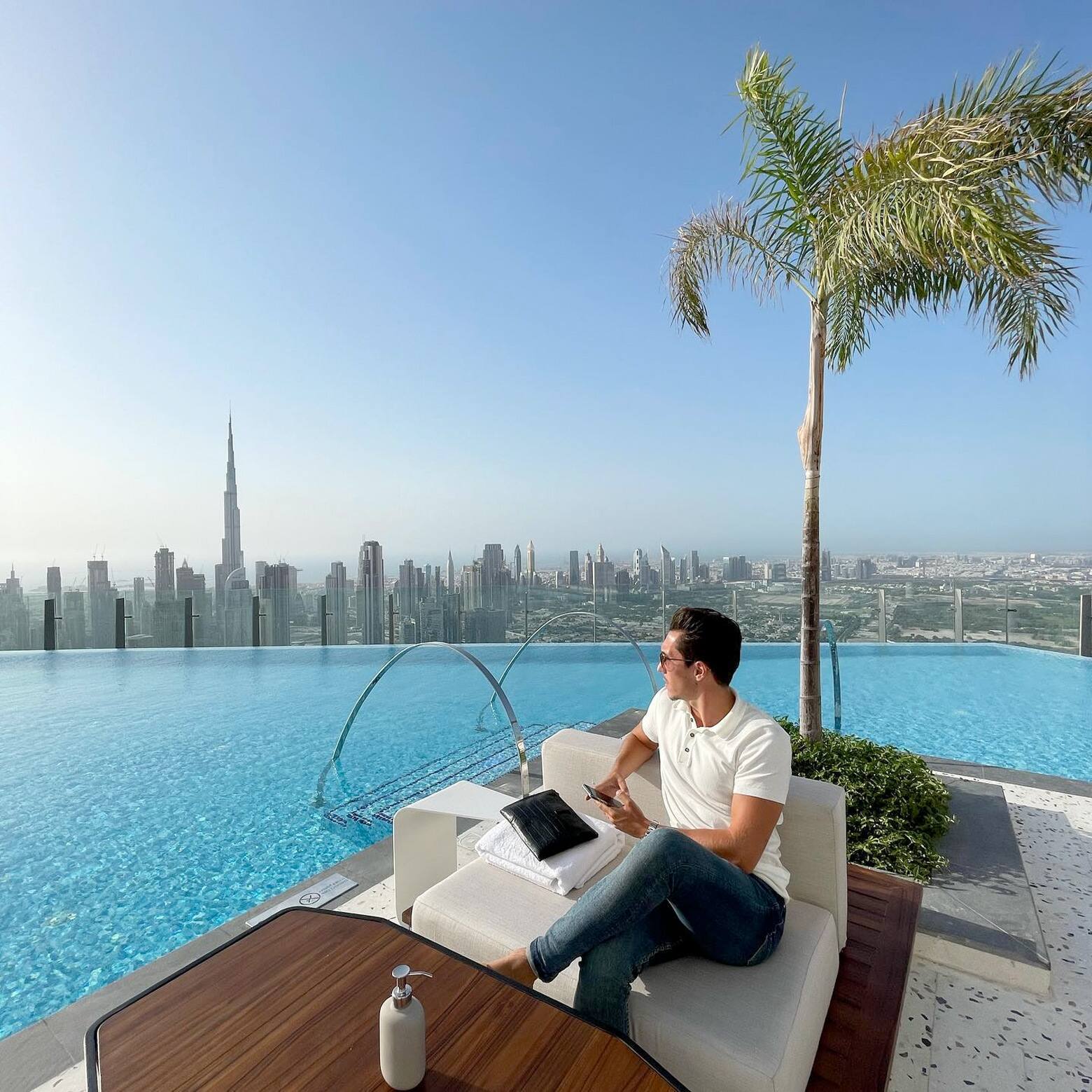 Pool days with Burj Khalifa views from AED150 | Visit Dubai