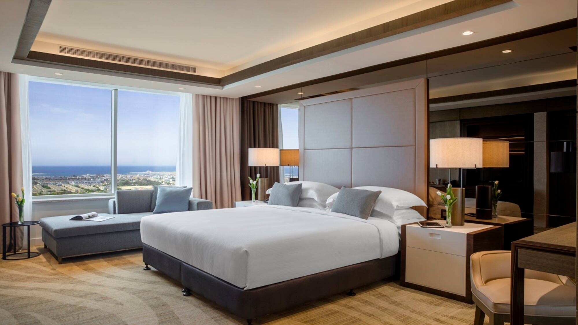 Towers Rotana Hotel | Business in Dubai